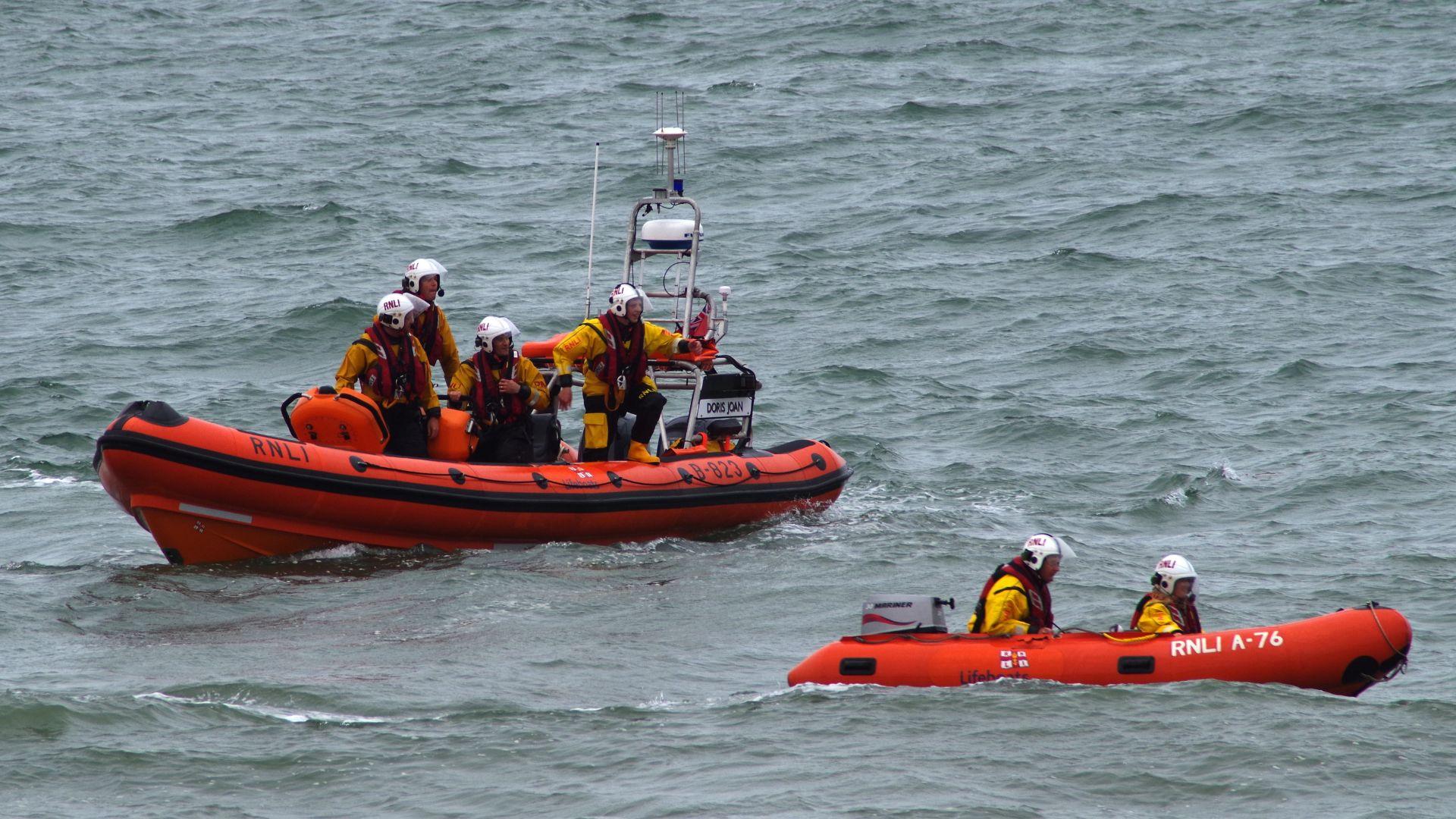 EPIRB Guide - How to Use, Troubleshoot & Best Models