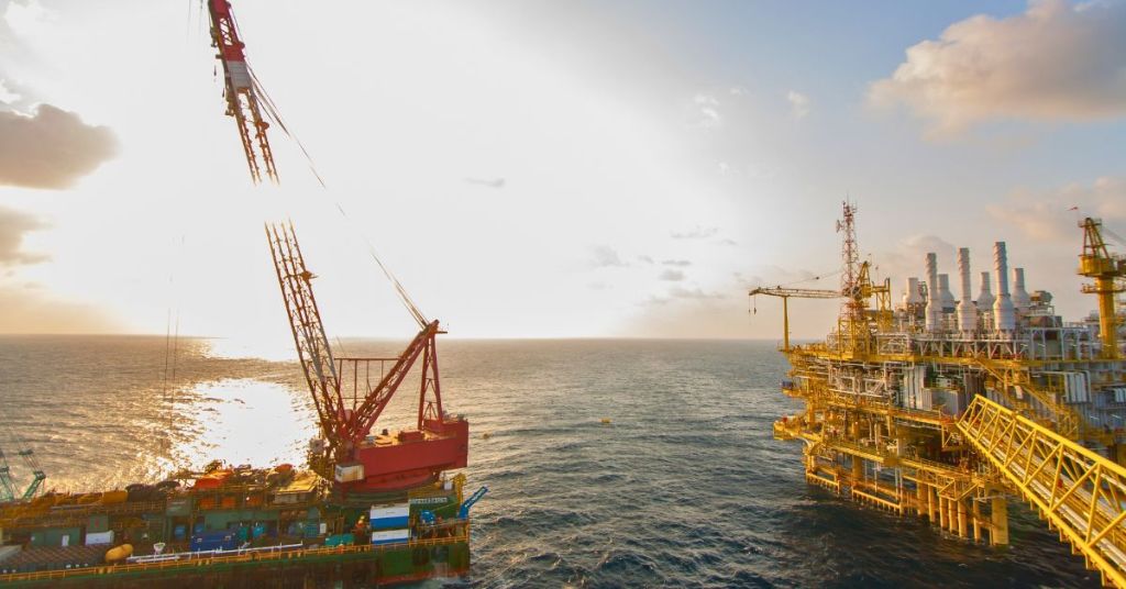 Guide to LOLER: Marine Lifting Operations & Regulations