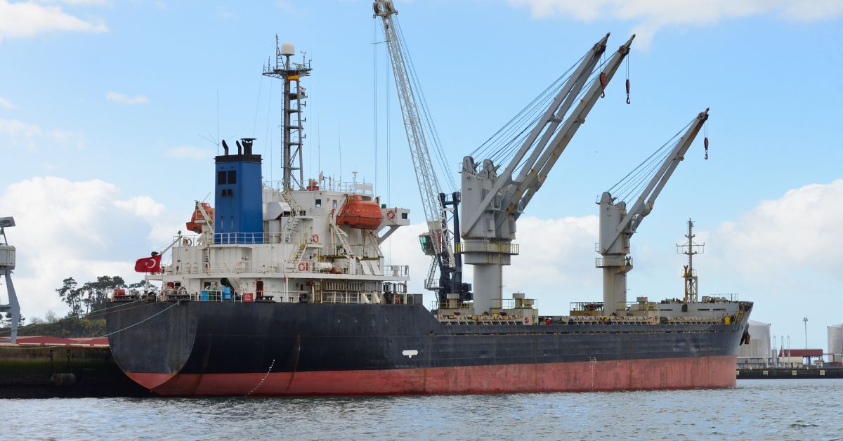 Guide to LOLER: Marine Lifting Operations & Regulations