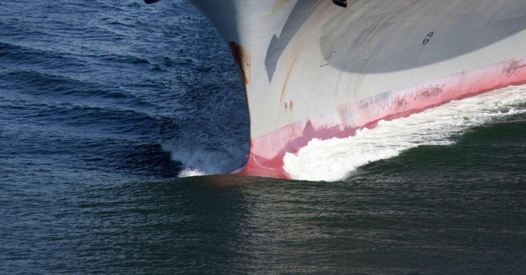 How do different bow designs impact the performance of ships?