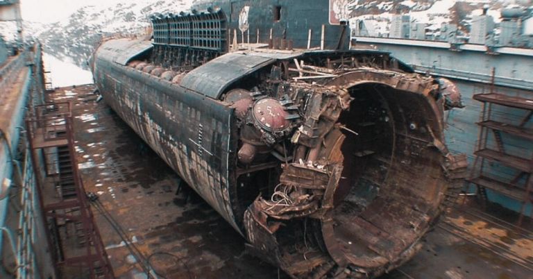 Kursk Submarine Disaster: Tragedy, Factors, and Impact (Updated)