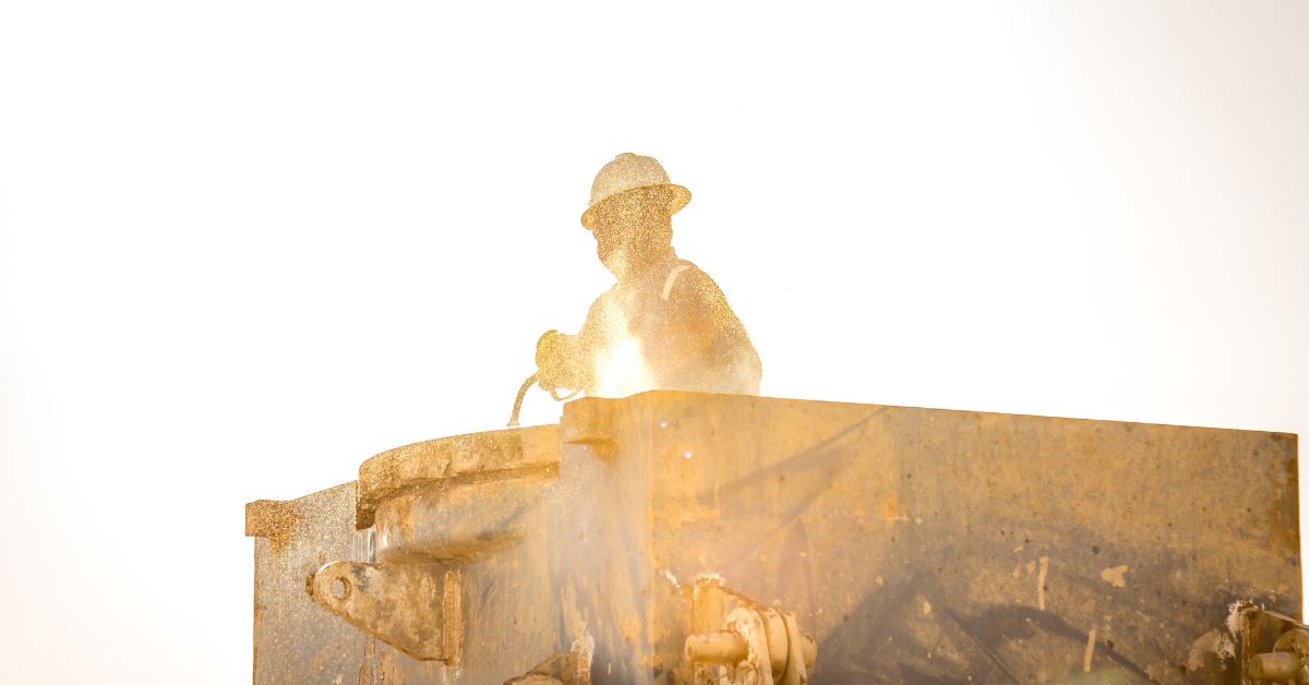 Life of an Oil Rig Worker: Behind the Scenes (Updated)