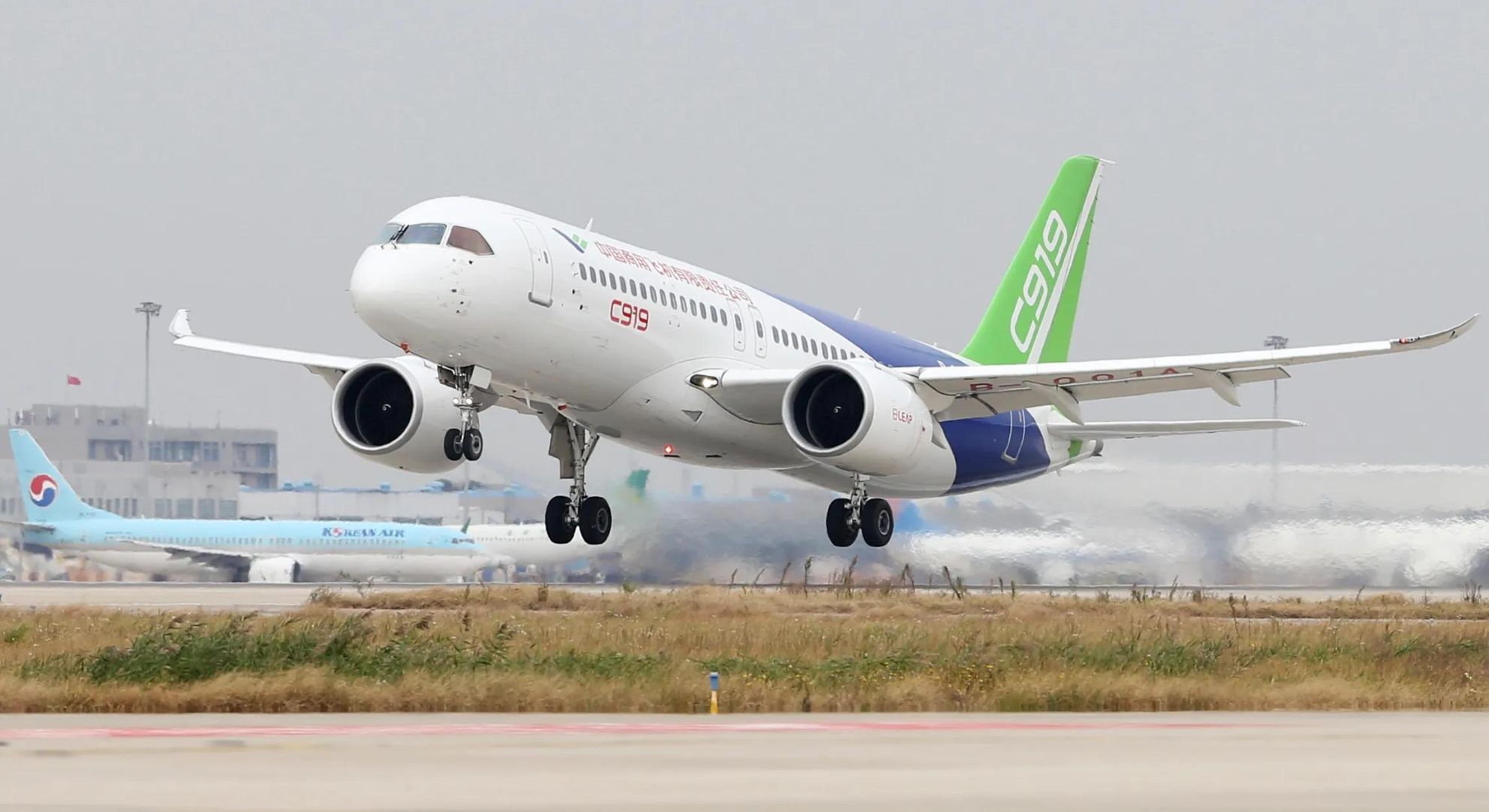 China C919 Aircraft: Breaking the Boeing-Airbus Grip - Orbitshub