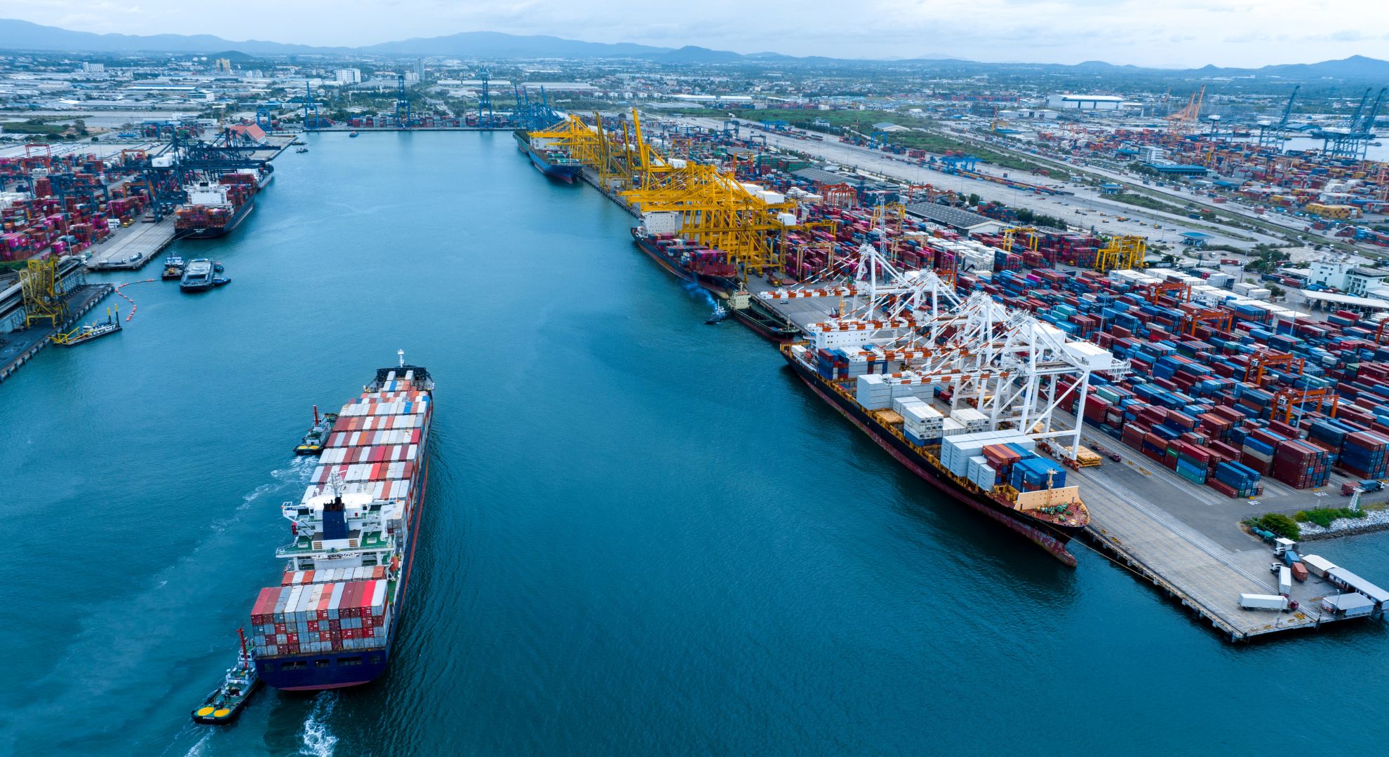 Ship Tracker Technology: A Glimpse into the Future of Shipping - Orbitshub