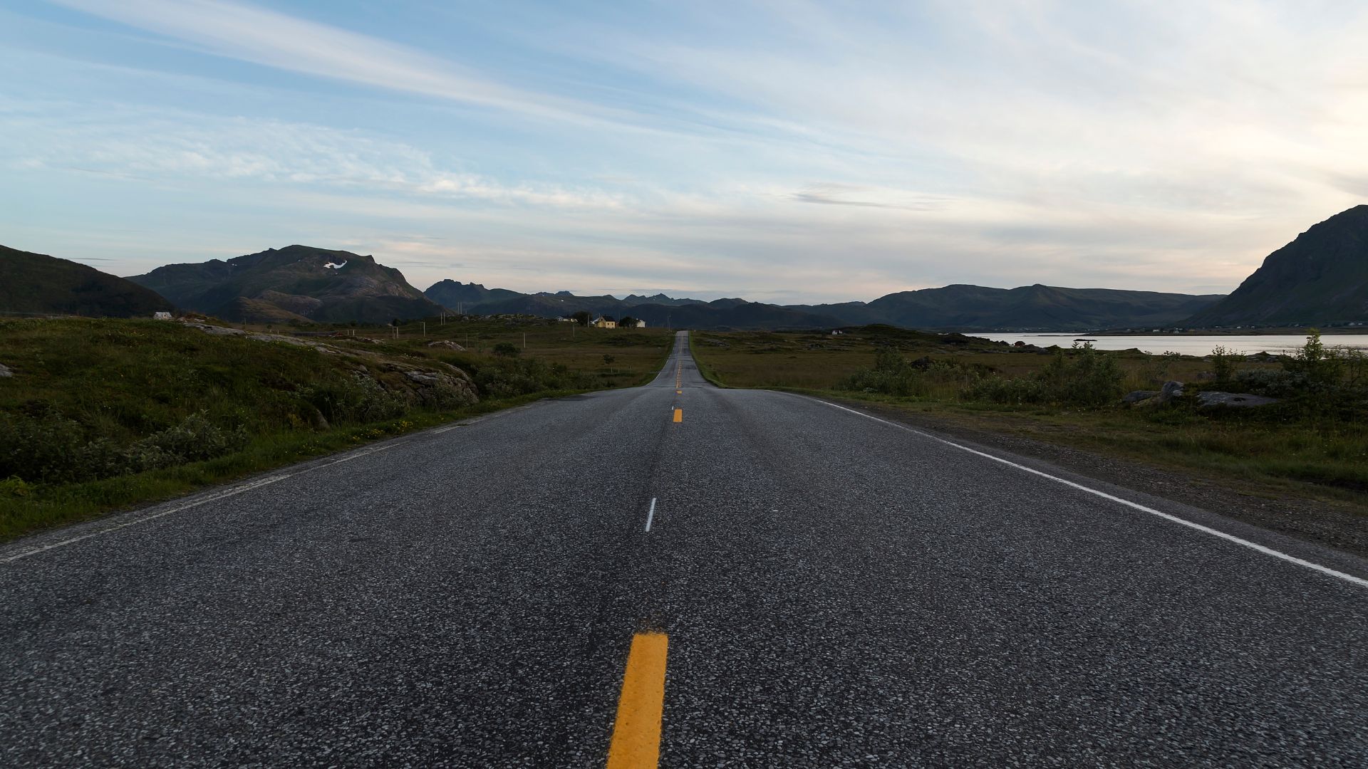 The Difference Between Nautical Miles and Miles (Updated)