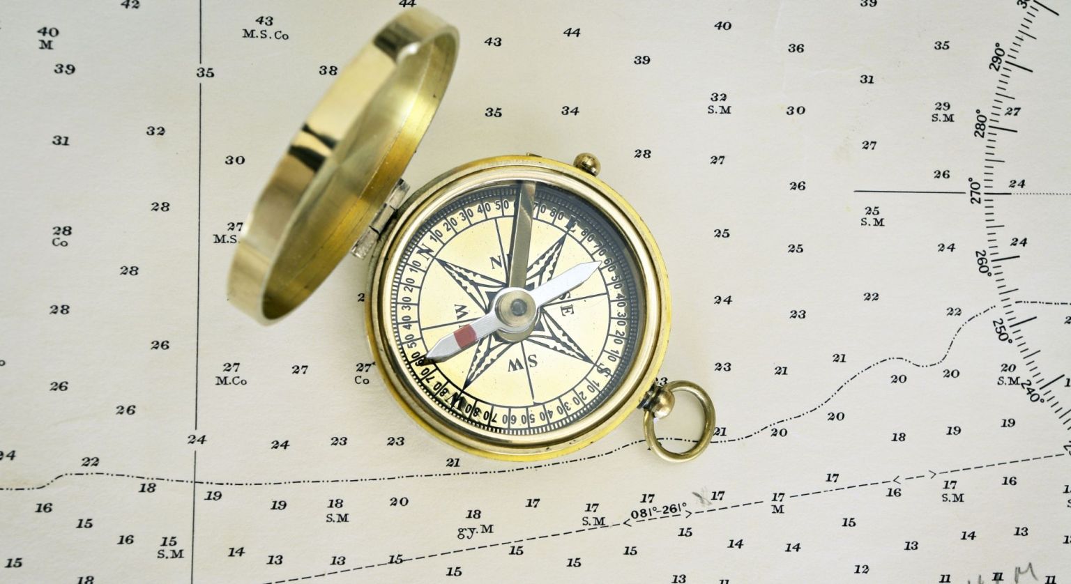 Sailing Ship Navigation Techniques: Ancient Methods & Tools (Updated)