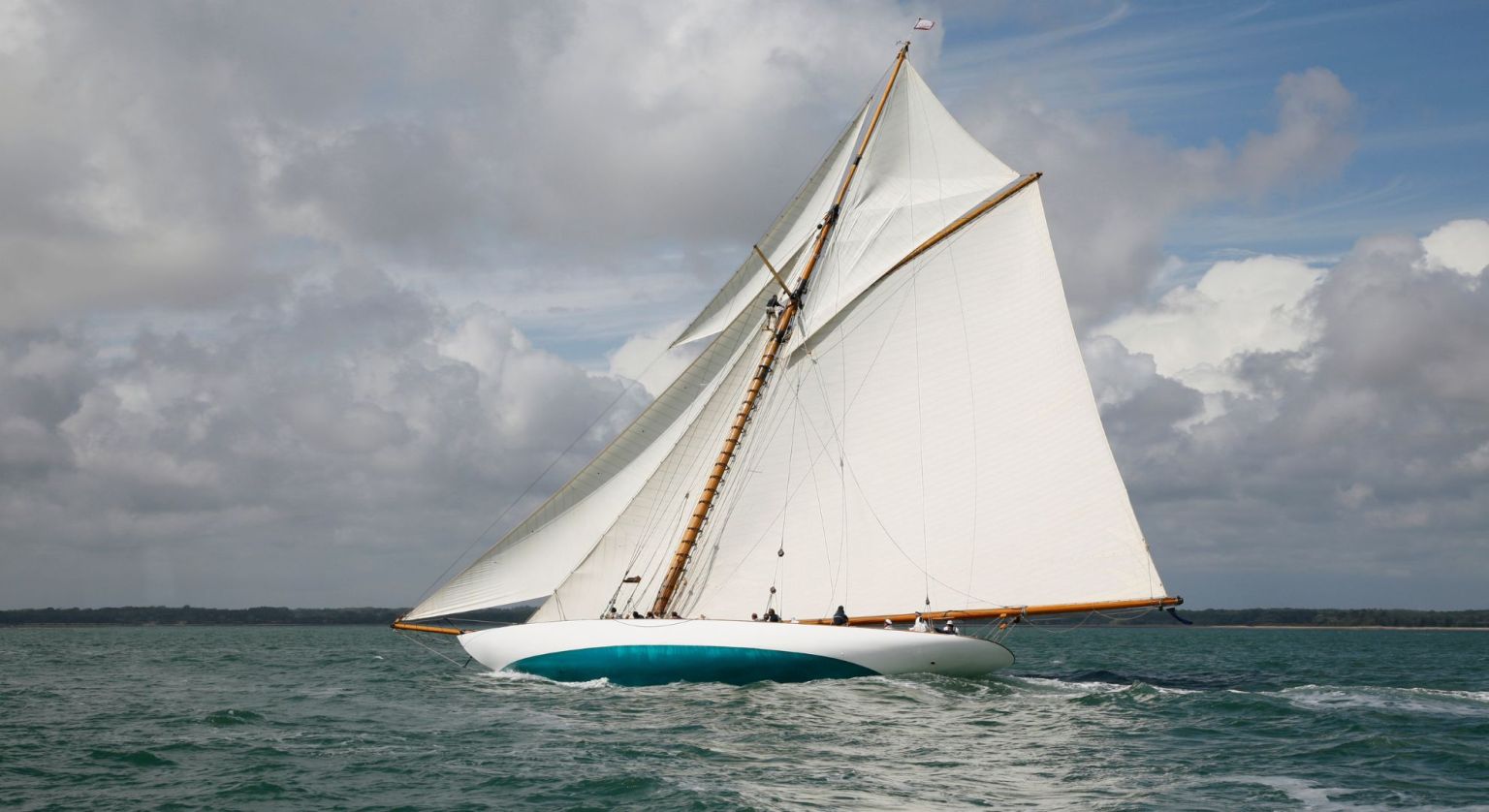 Types of Sailing Ships (Updated)