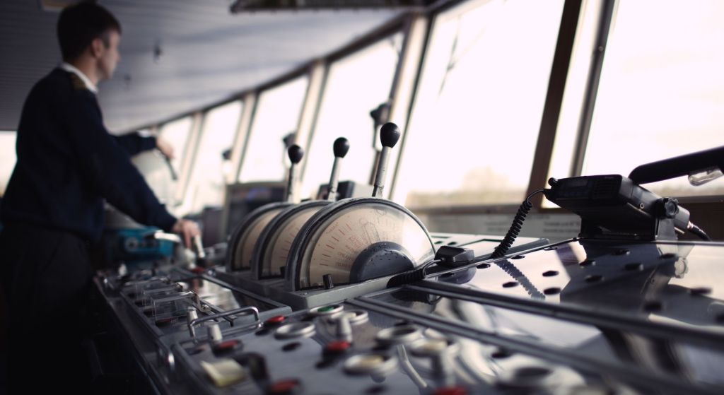 Sailing Ship Navigation Techniques: Ancient Methods & Tools (Updated)