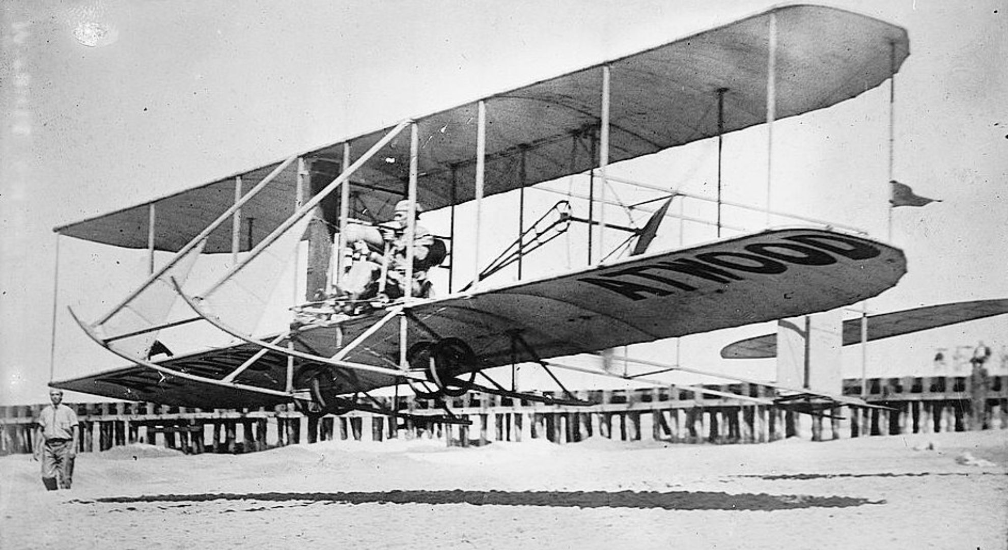 When Did the First Airplane Fly: First Airplane in the World - Orbitshub