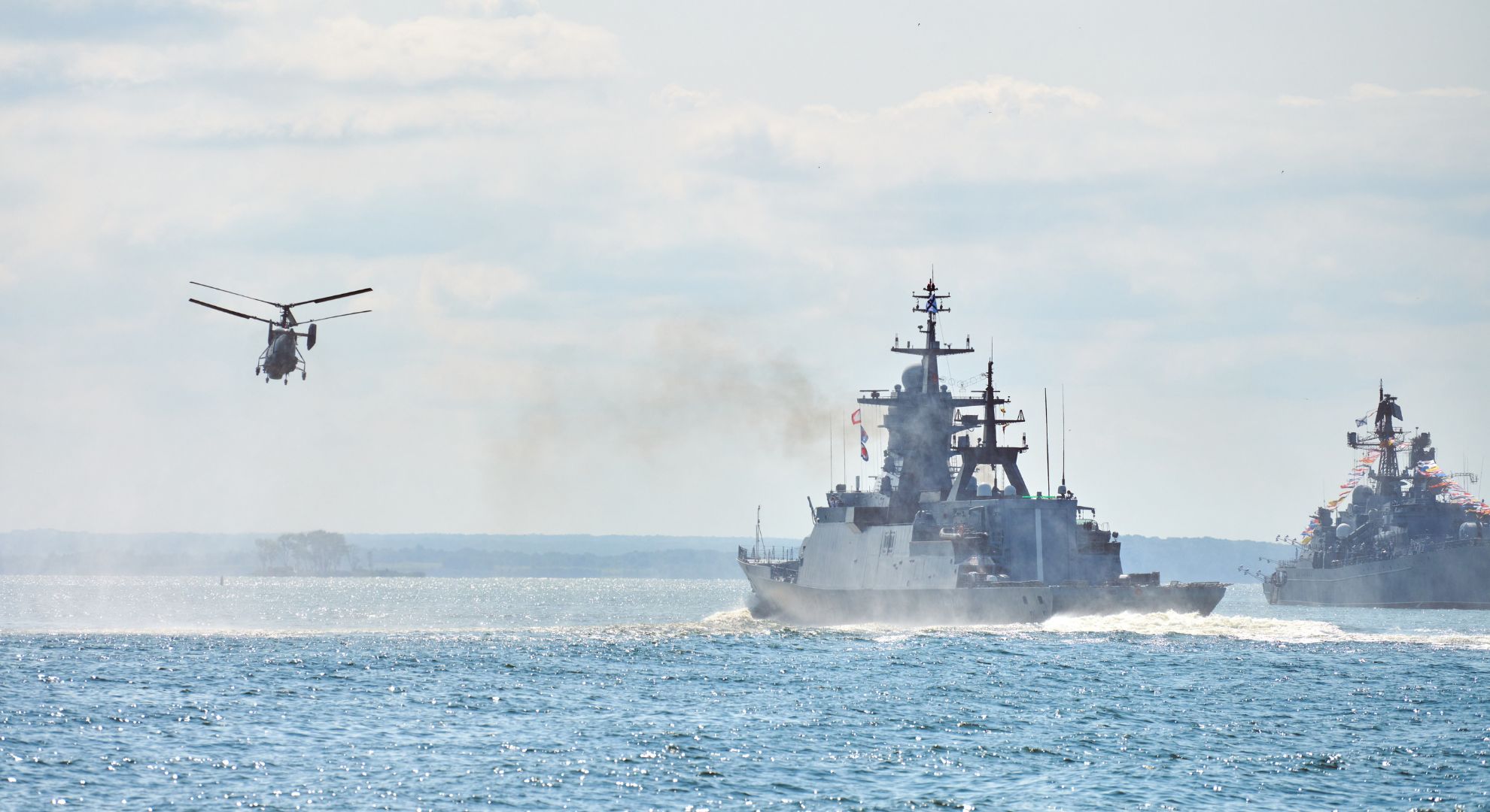 Naval Ships: Guardians of the Seas (Updated)