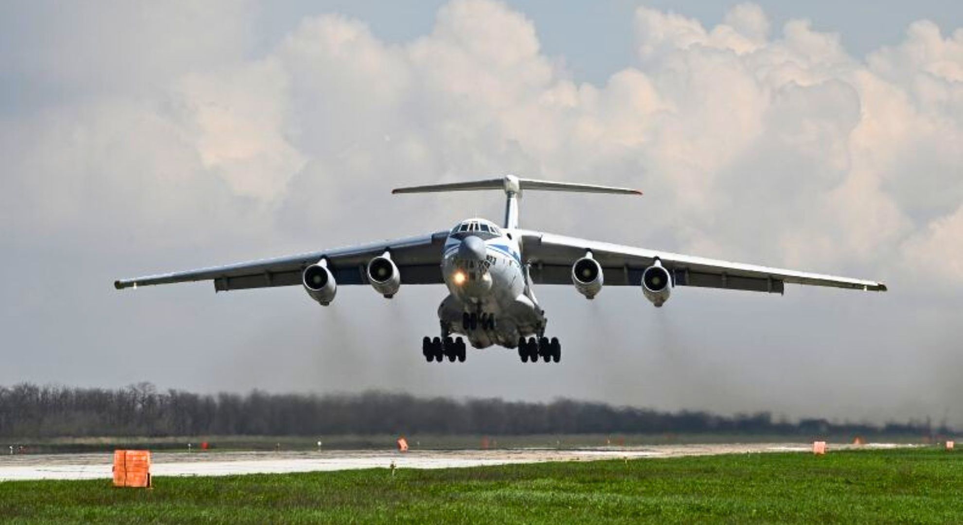 Ilyushin IL-76: The Iconic Military Transport Aircraft - Orbitshub