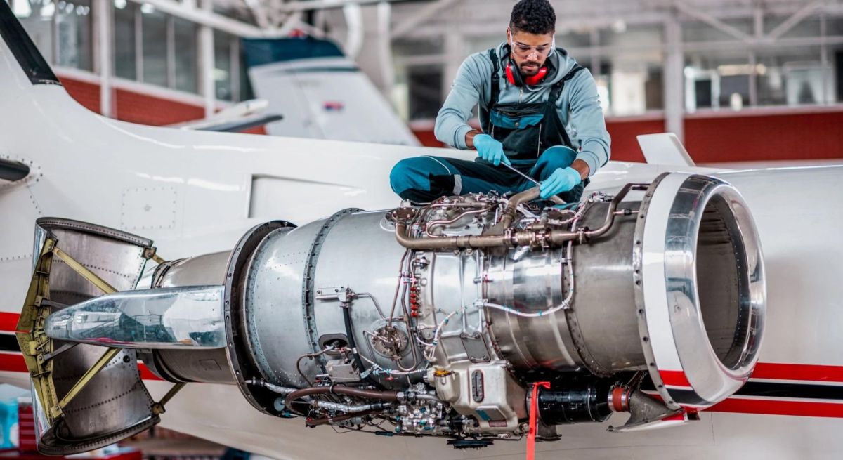 10 Essential Aircraft Maintenance Tips for Aviation Enthusiasts