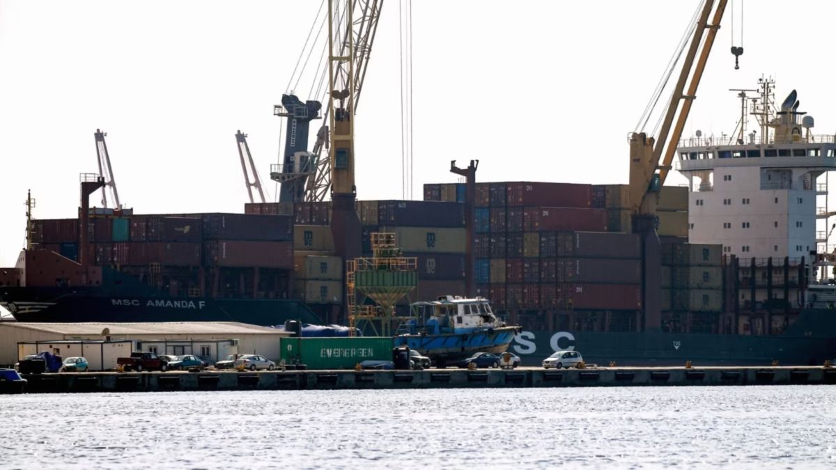 Exploring Benghazi Port (Updated)