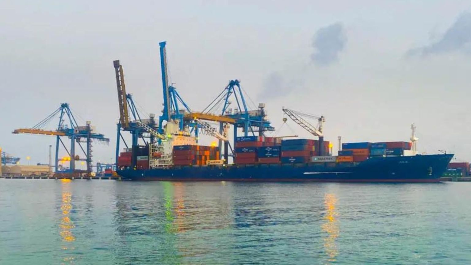 Exploring Sawakin Port (Updated)