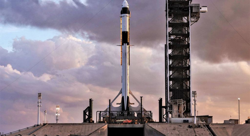 Exploring the Marvel of SpaceX Falcon 9 - Orbitshub