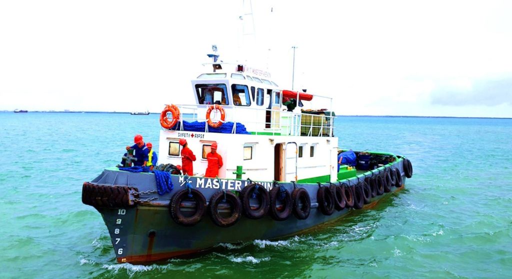 The World's First Hydrogen-Powered Tugboat: Hydrotug 1 - Orbitshub