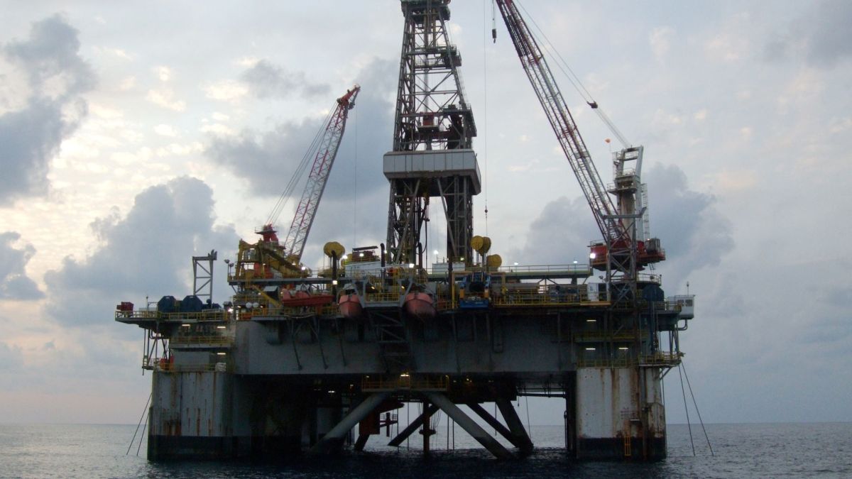 10 biggest semi-submersible rigs in the world - (Updated)