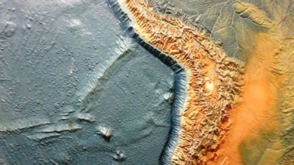 10 Deepest Parts of the Ocean - (Updated)