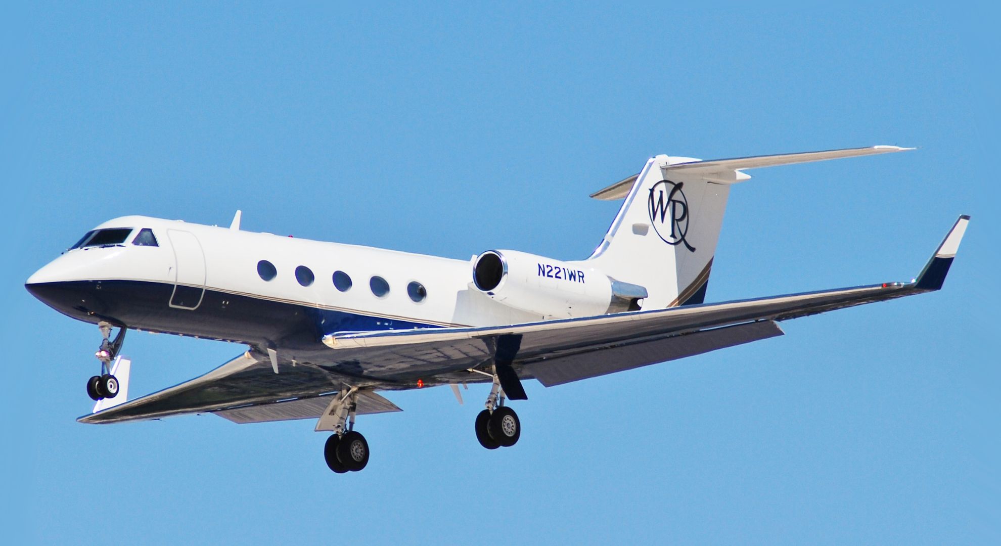 Exploring the Luxurious World of Gulfstream Jets - Orbitshub