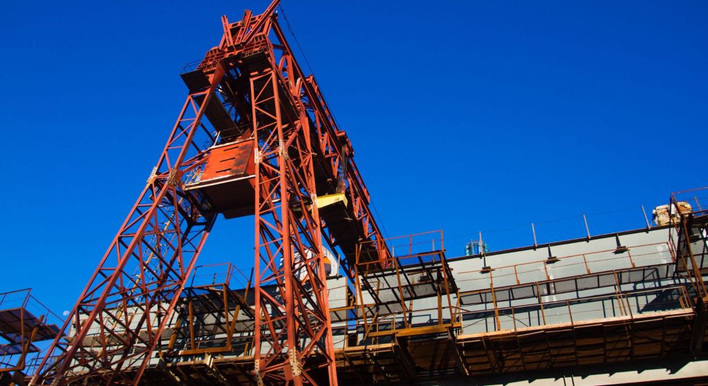 6 Largest Gantry Cranes In The World (Updated)