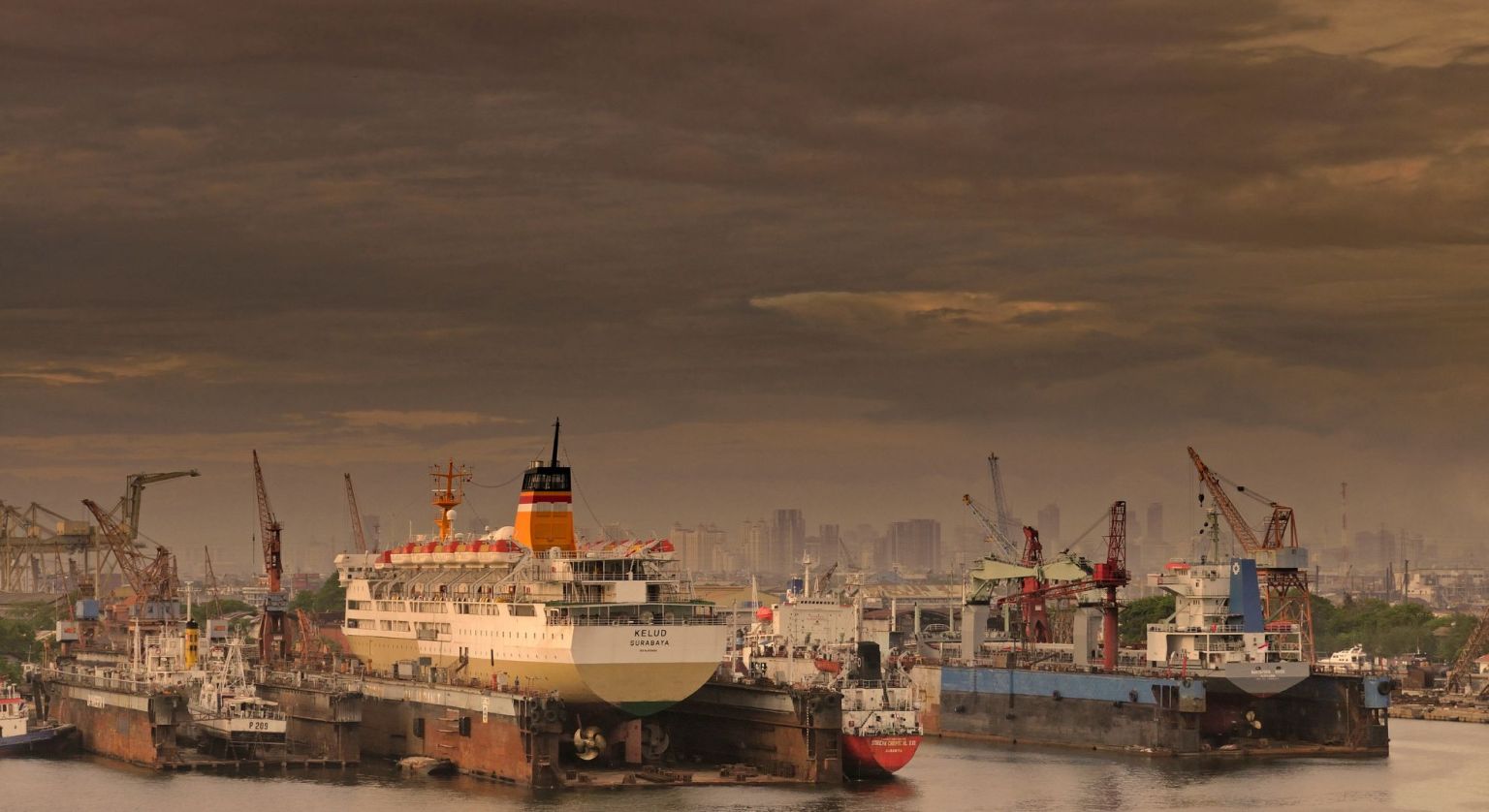 Tanjung Perak Port: Gateway to Indonesia's Maritime Legacy