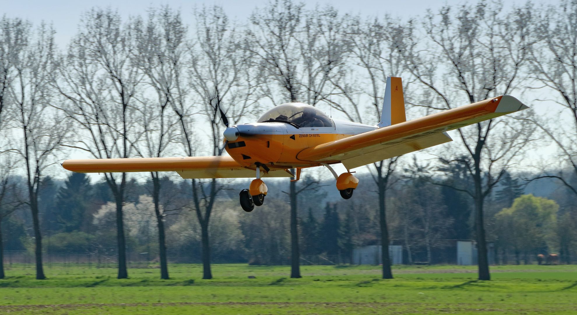 Taking Flight: Exploring the World of Microlight Aircraft (Updated)