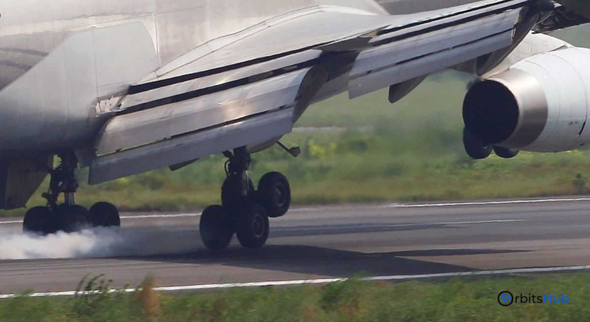 Understanding the Function of Flaps of Aircraft - Orbitshub