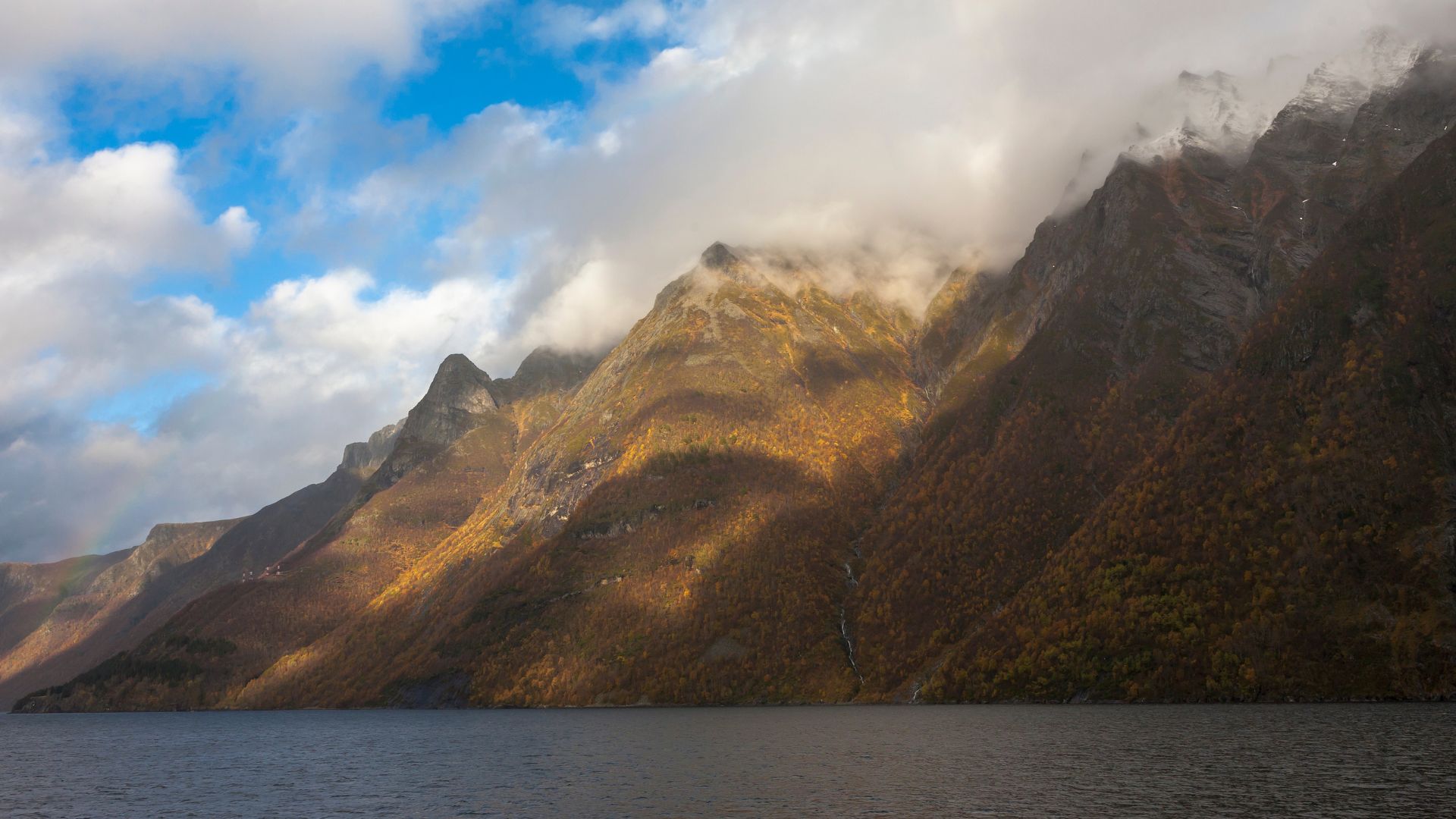Explore Hjørundfjord: Norway's Picturesque Fjord Village