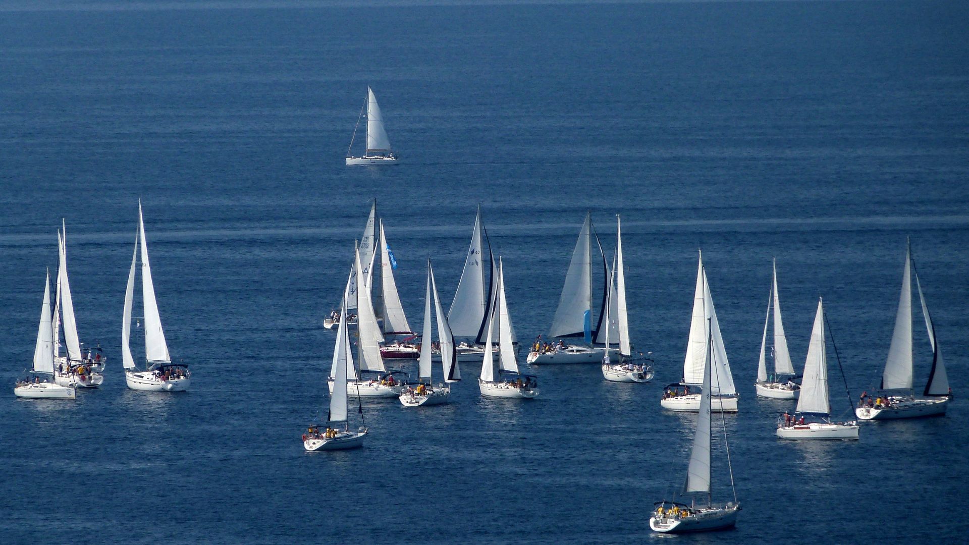 How to Choose the Right Day Sailor for Solo Trips (Updated)