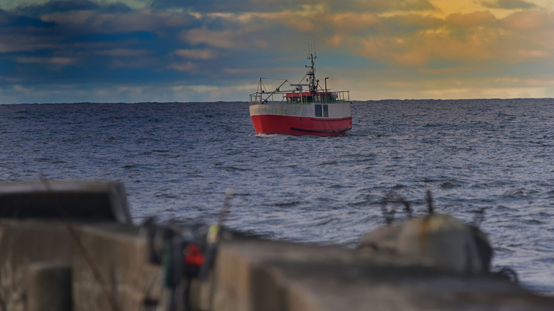 Why Cutter Boats Excel in Rough Waters (Updated)