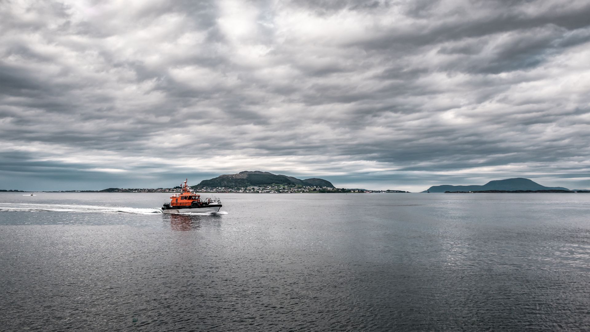 Top 5 Cutter Boat Upgrades You Should Consider (Updated)