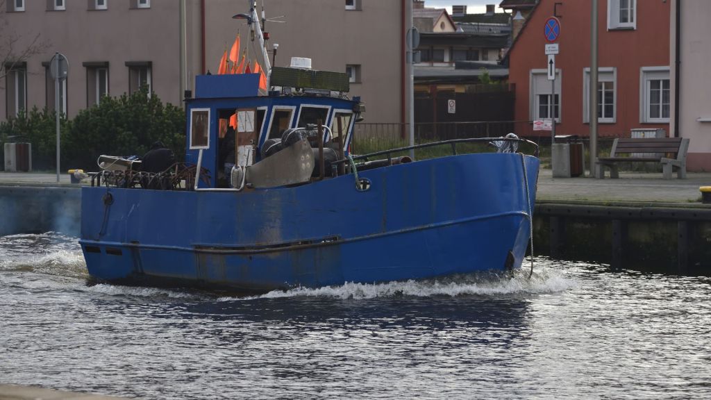 Why Cutter Boats Excel in Rough Waters (Updated)