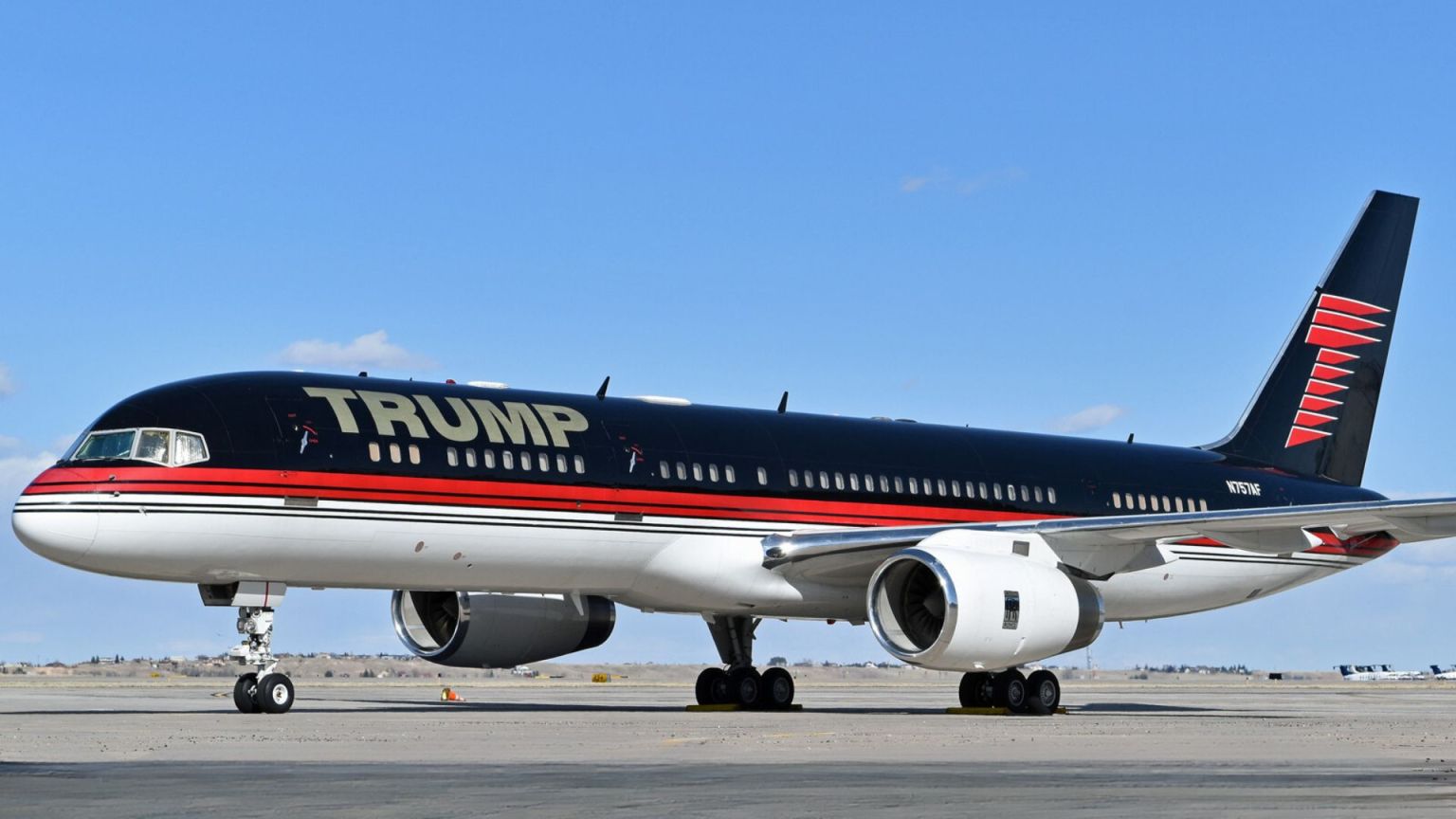 Flight Live Tracker: Ultimate Guide to Trump's Plane Tracker